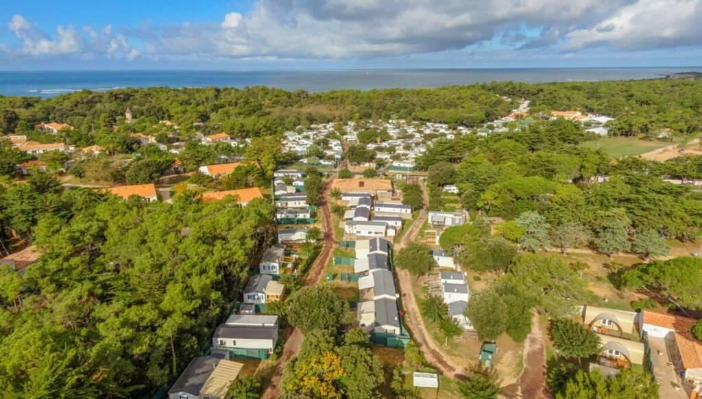 Camping Les Sables Vignier Plage - Hôtels de plein air et Campings